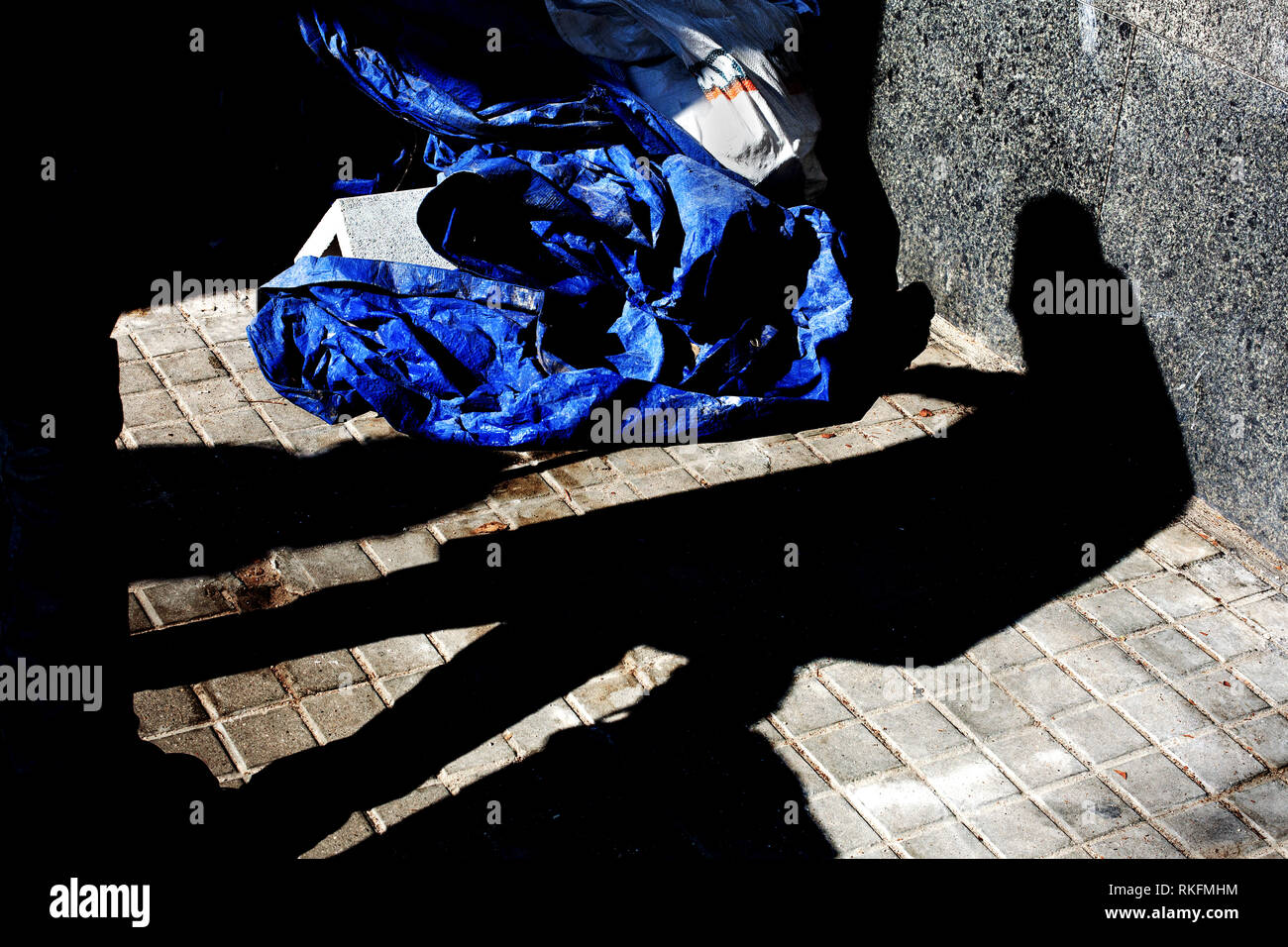 Hunched old man hi-res stock photography and images - Alamy