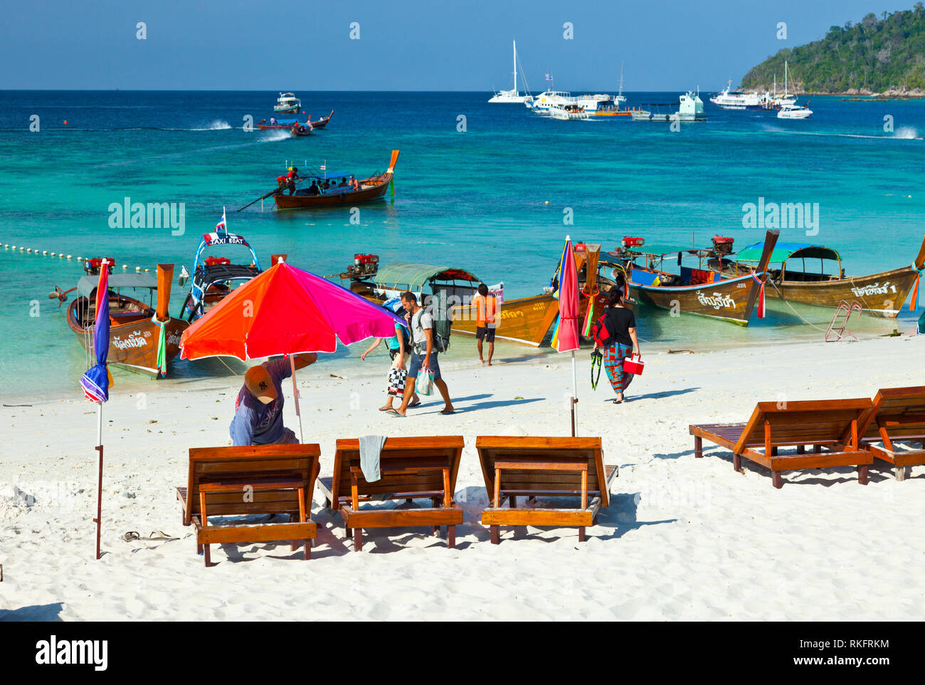 Pattaya Bay. Koh Lipe. Adang Archipelago. Tarutao Marine National Park ...