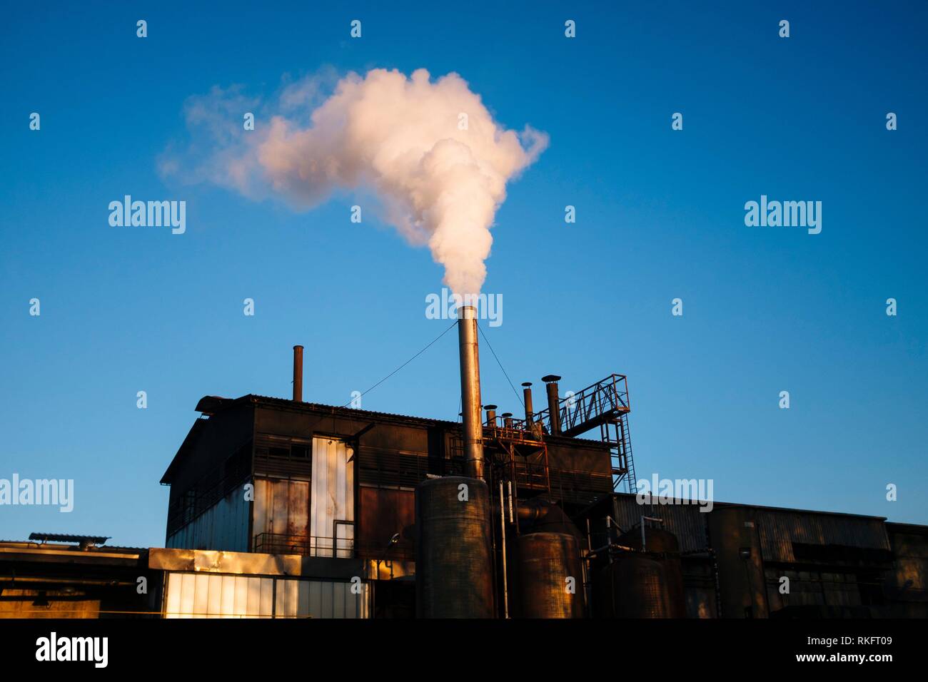 Steam power factory hi-res stock photography and images - Alamy