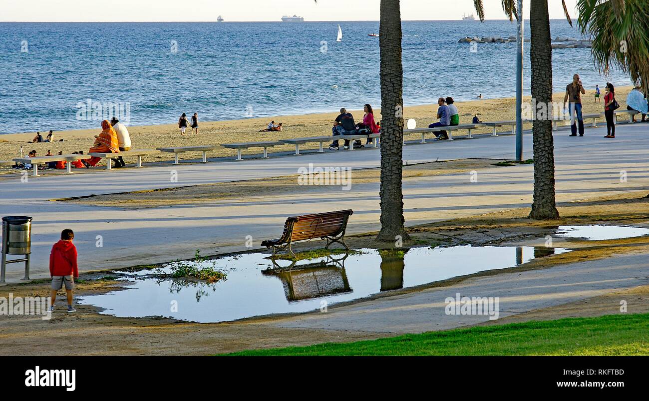 Beach puddle hi-res stock photography and images - Alamy