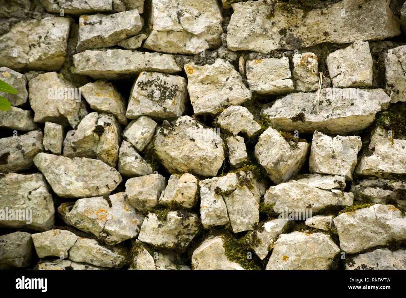 Rubble stone hi-res stock photography and images - Alamy