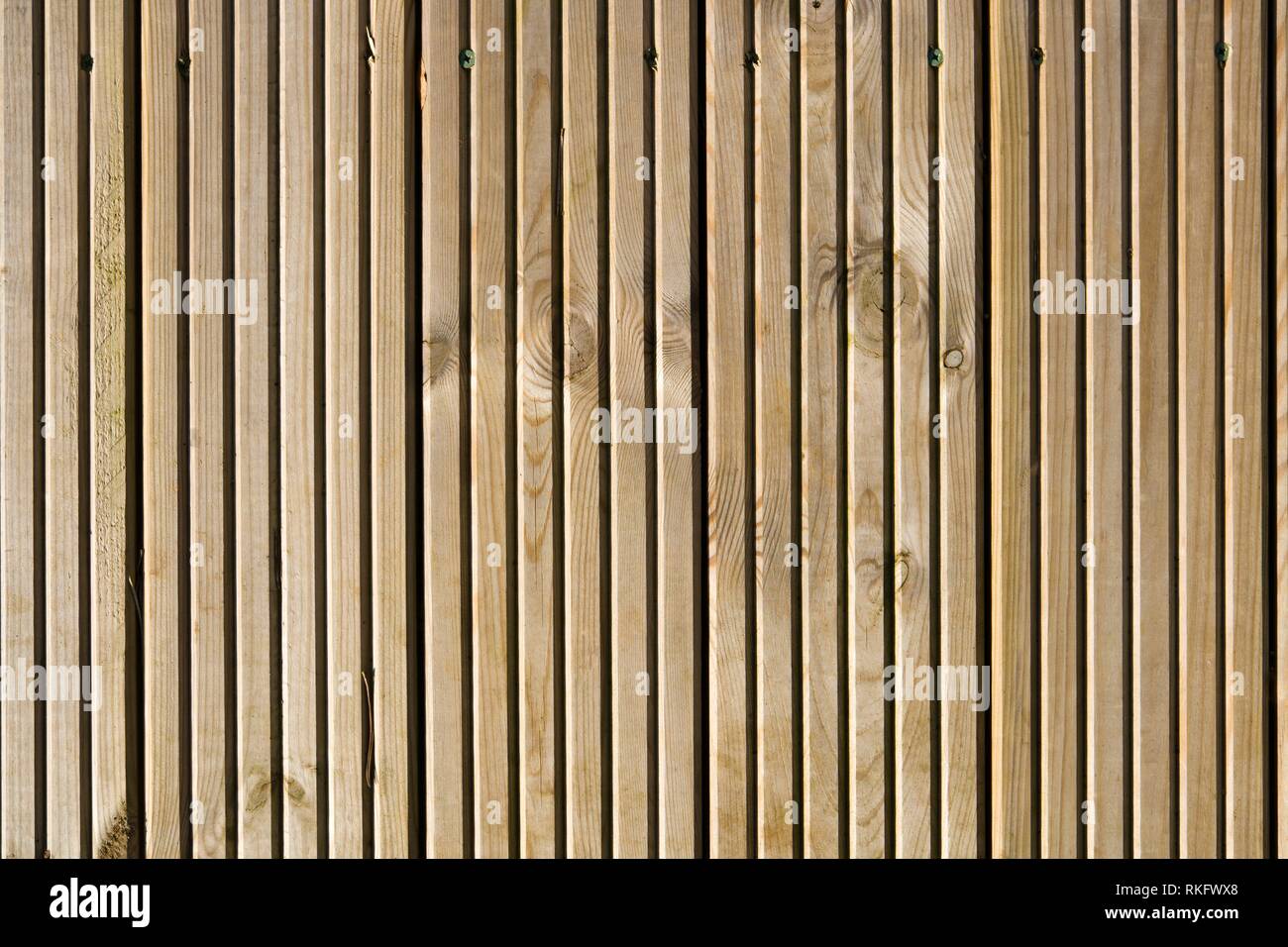 Garden wooden decking hi-res stock photography and images - Alamy