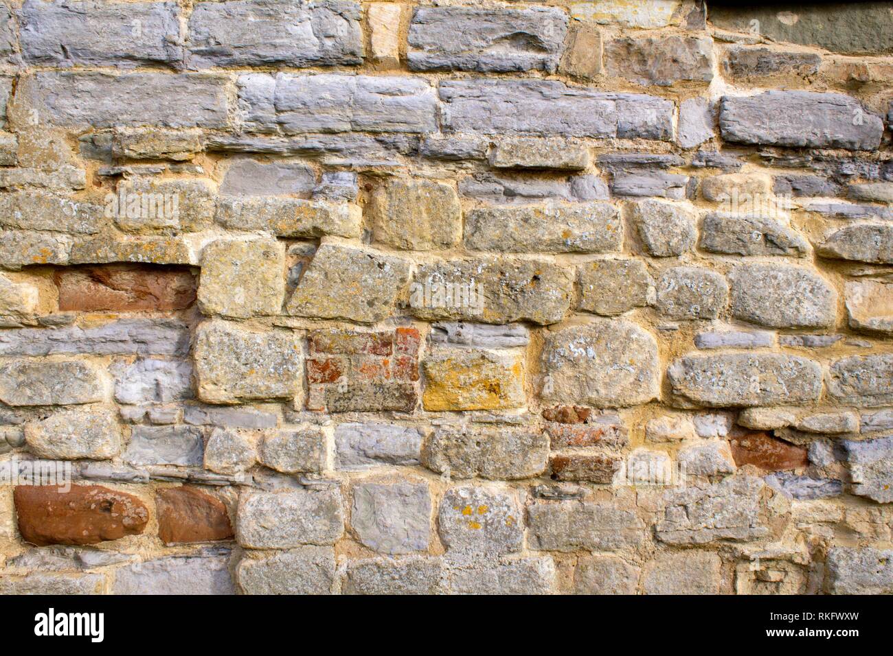 Worn brick building hi-res stock photography and images - Alamy