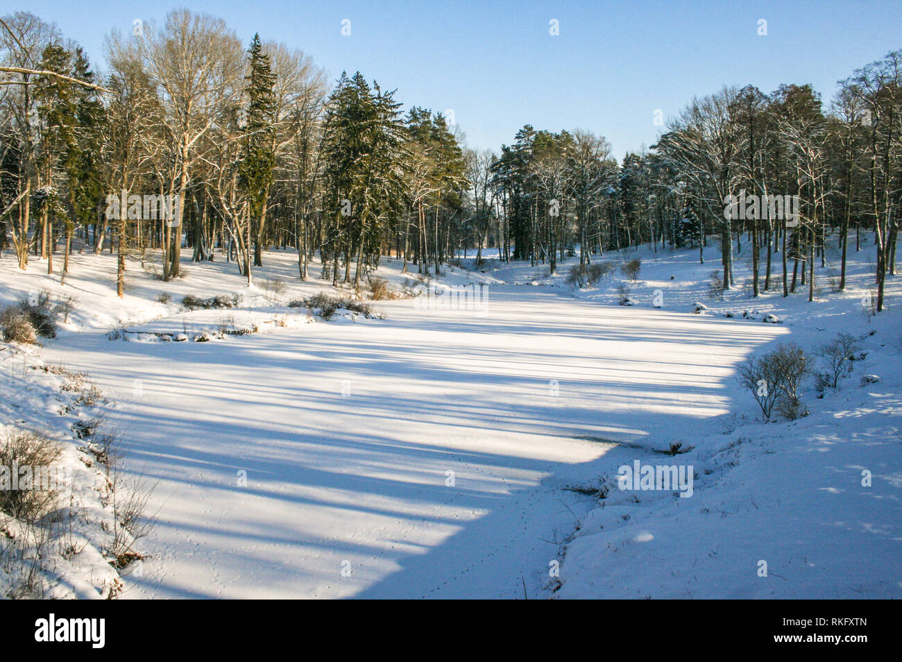 Beautiful frozen hi-res stock photography and images - Alamy