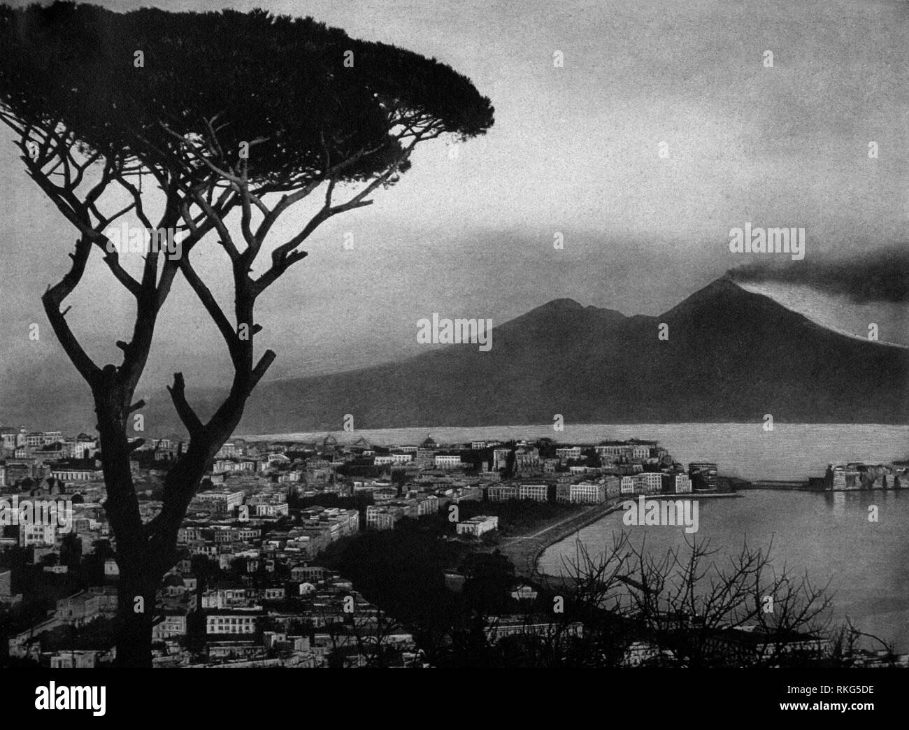 1906 vesuvius hi-res stock photography and images - Alamy