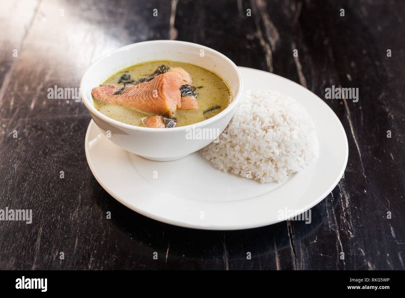 Fish amok hi-res stock photography and images - Alamy