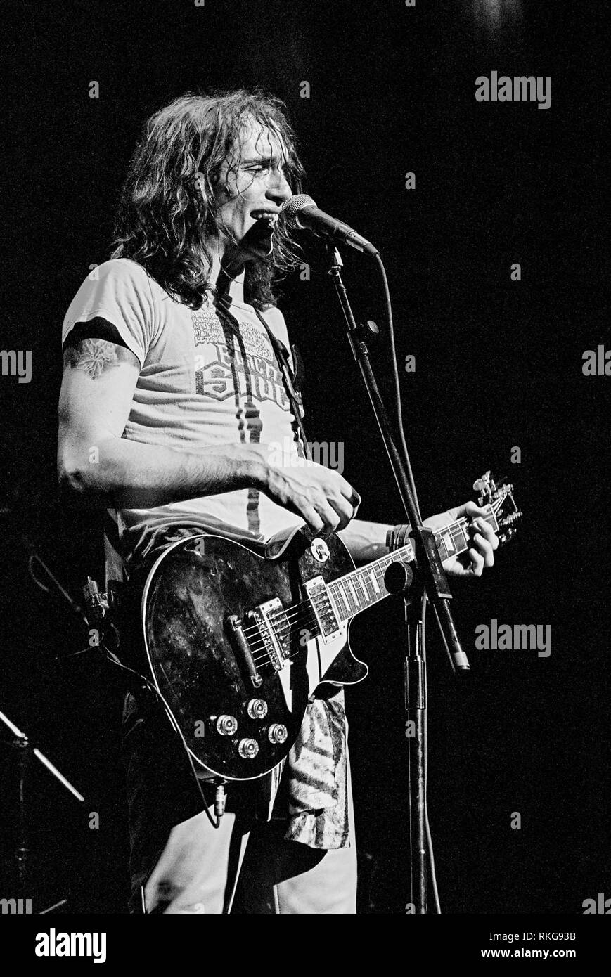 Justin Hawkins singer in the Darkness performing at the Brixton Academy ...