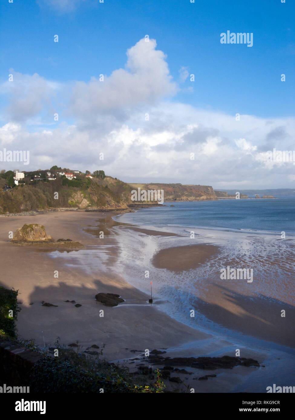 North beach tenby winter hi-res stock photography and images - Alamy