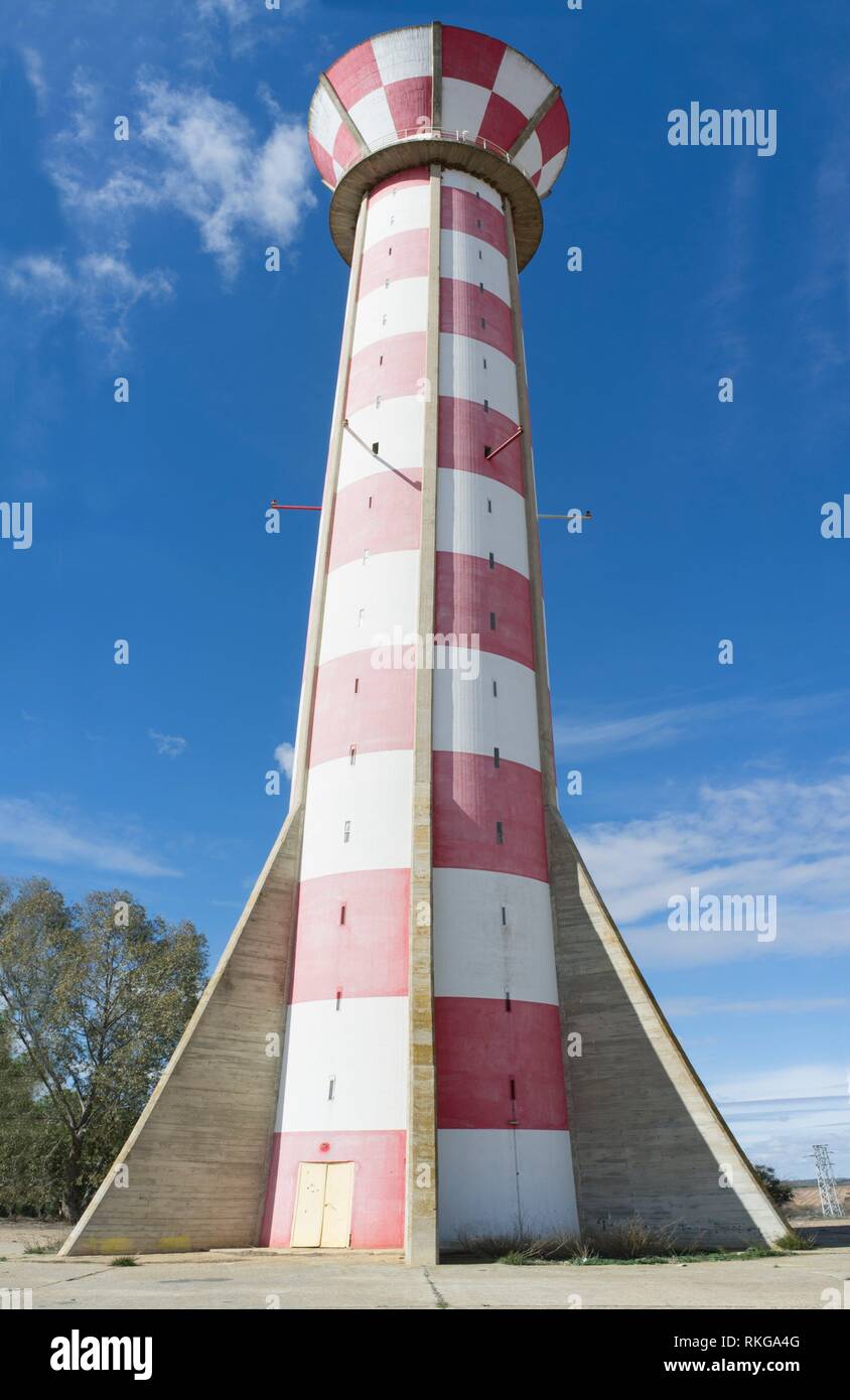 Concrete water storage tower hi-res stock photography and images - Alamy