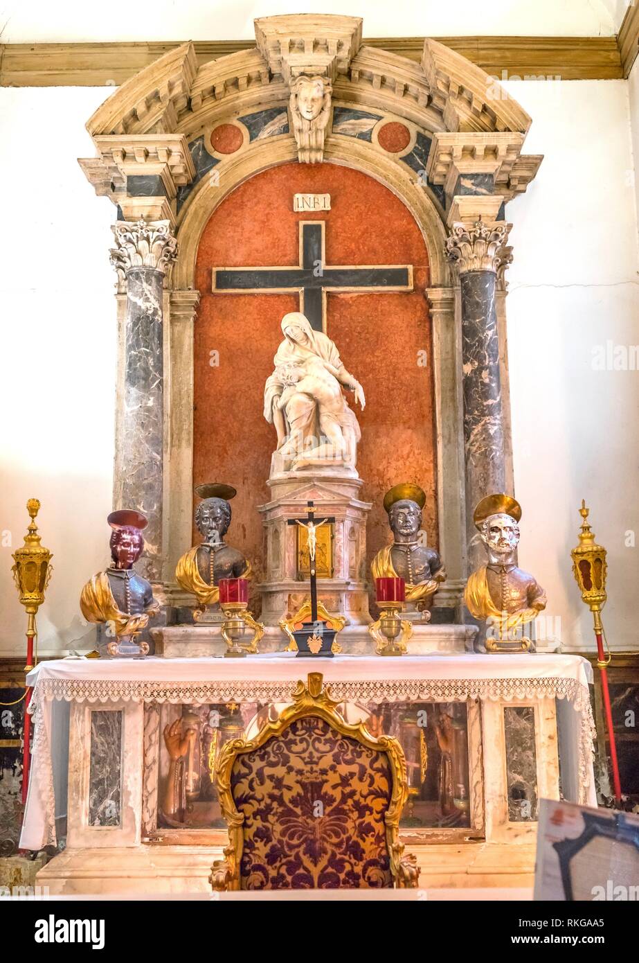 Pieta altar hi-res stock photography and images - Alamy