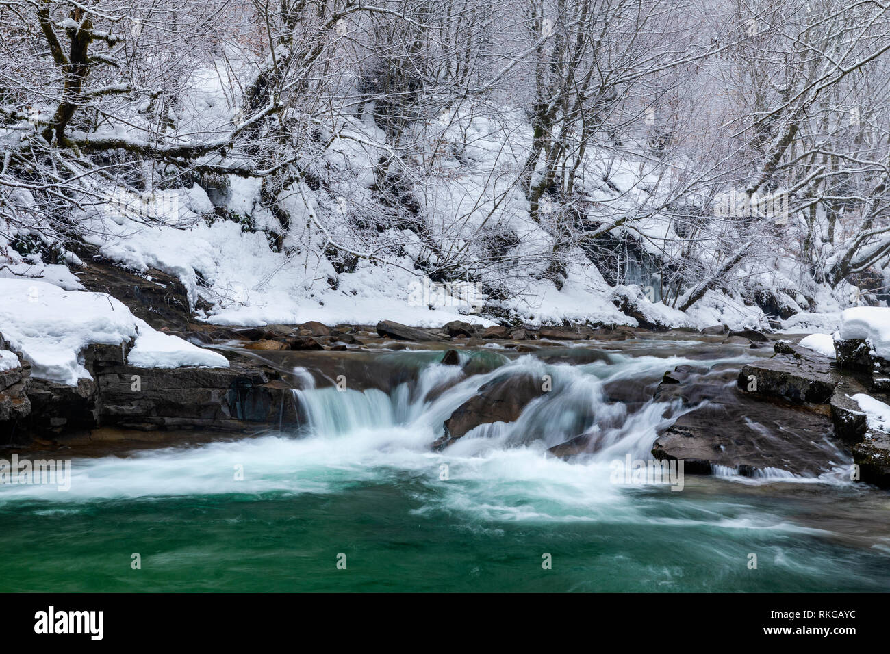 White jade river hi-res stock photography and images - Alamy