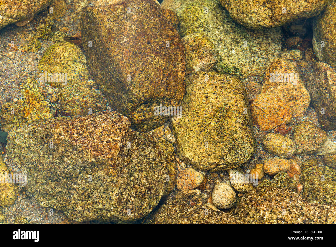 Underwater rocks hi-res stock photography and images - Alamy