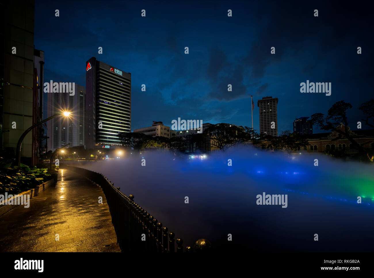 Kuala lumpur klang river night fog hi-res stock photography and images ...