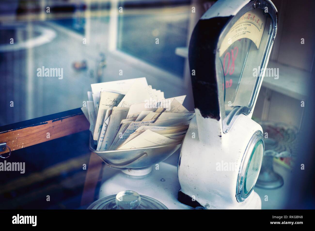 Letter scale hi-res stock photography and images - Alamy