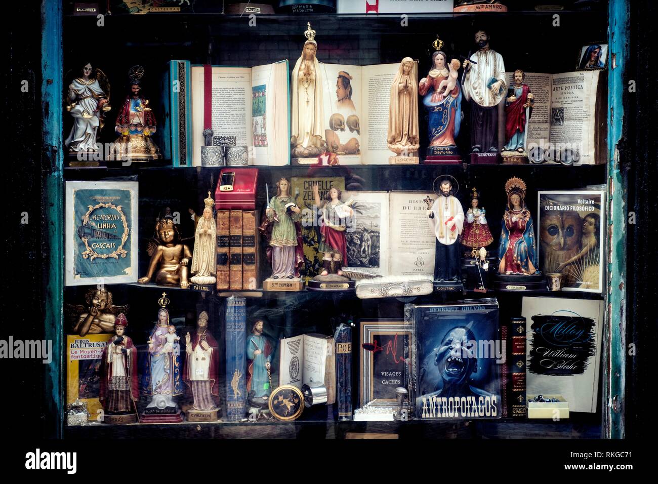 Religious book shop hi-res stock photography and images - Alamy