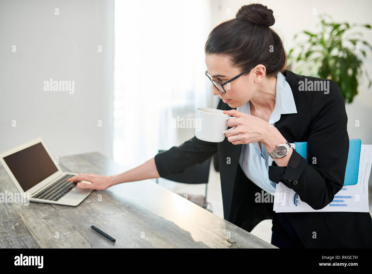 Office Work Monday Stock Photo - Alamy