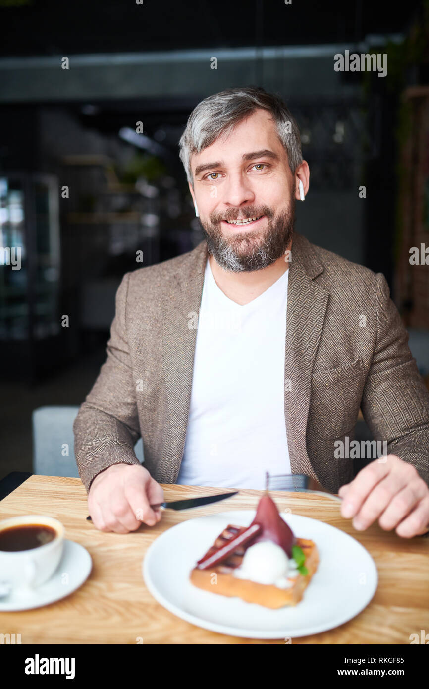 Business man food cake hi-res stock photography and images - Alamy