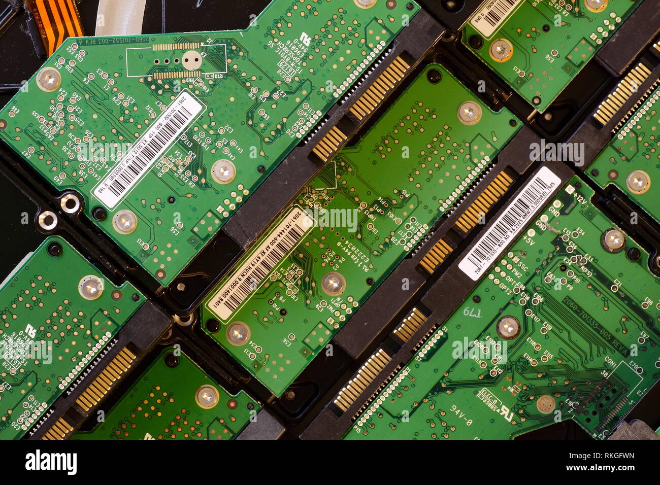 Hard disk drive desktop hi-res stock photography and images - Alamy