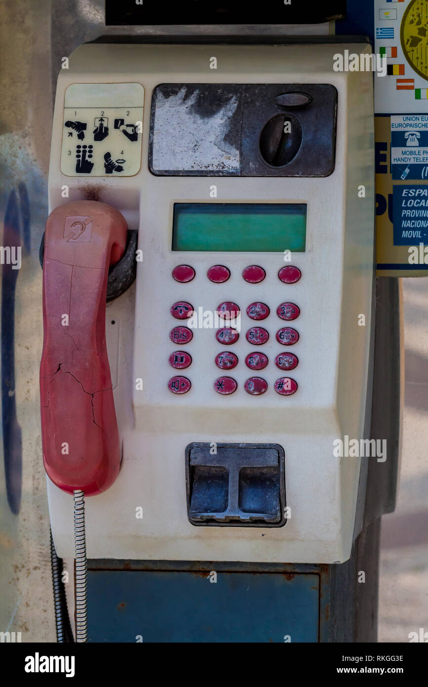 Vintage outdoor payphone hi-res stock photography and images - Alamy