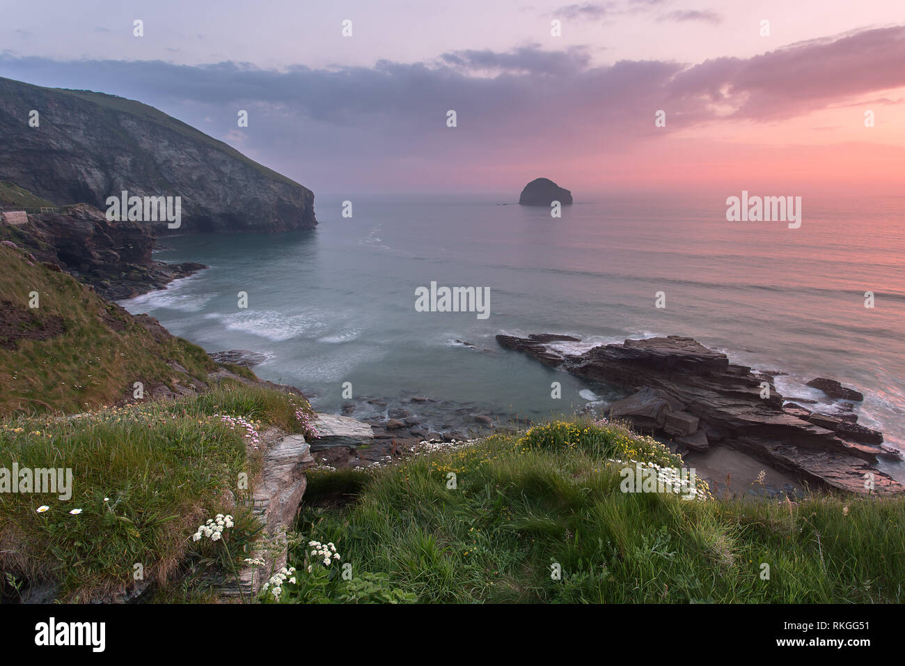 Sunset from Trebarwith strand in early summer Cornwall Uk Stock Photo ...