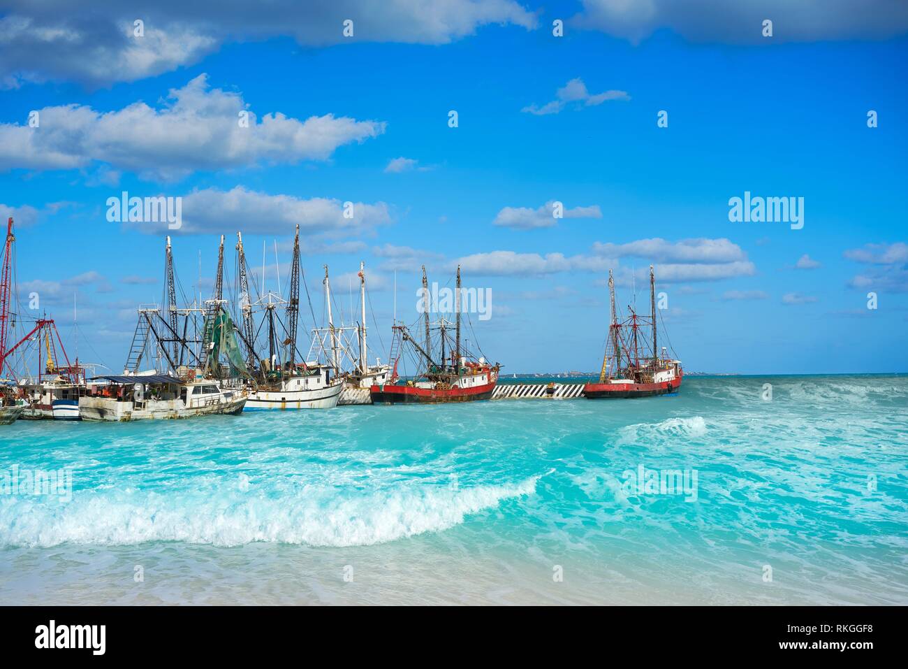 Puerto juarez cancun hi-res stock photography and images - Alamy