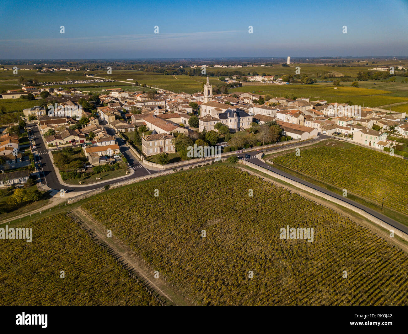 France gironde saint estephe bordeaux hi-res stock photography and ...