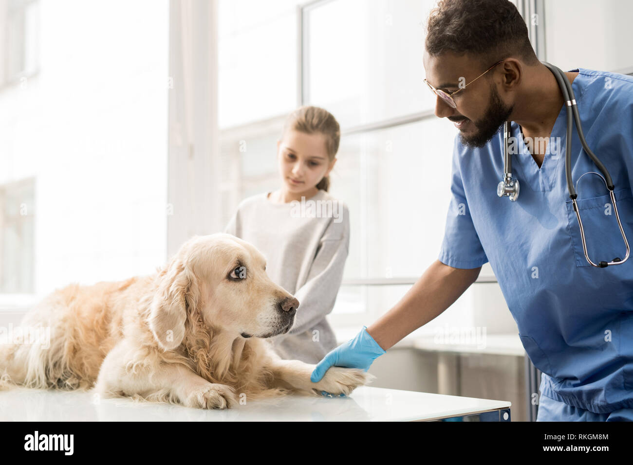 Man meeting animal hi-res stock photography and images - Alamy