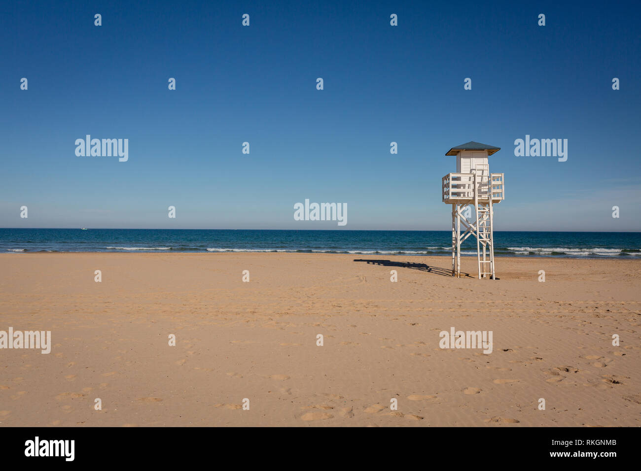 Empty watchtower beach hi-res stock photography and images - Alamy