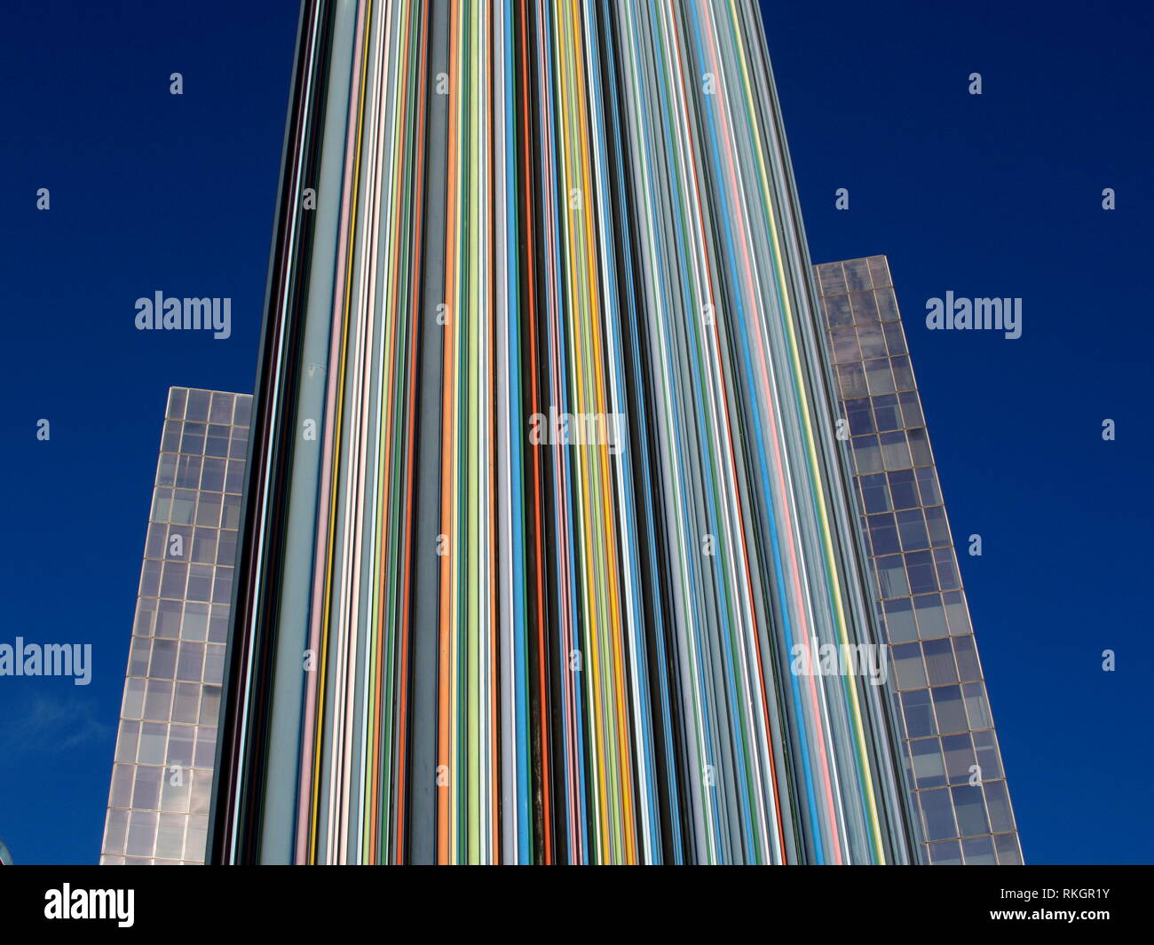RAYMOND MORETTI SCULPTURE IN PARIS LA DEFENSE - LA DEFENSE " LE MORETTI ...