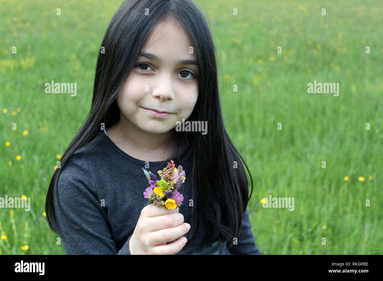 Little beautiful flower hi-res stock photography and images - Alamy