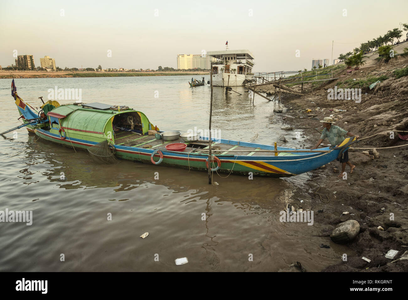 Poor boat people hi-res stock photography and images - Alamy