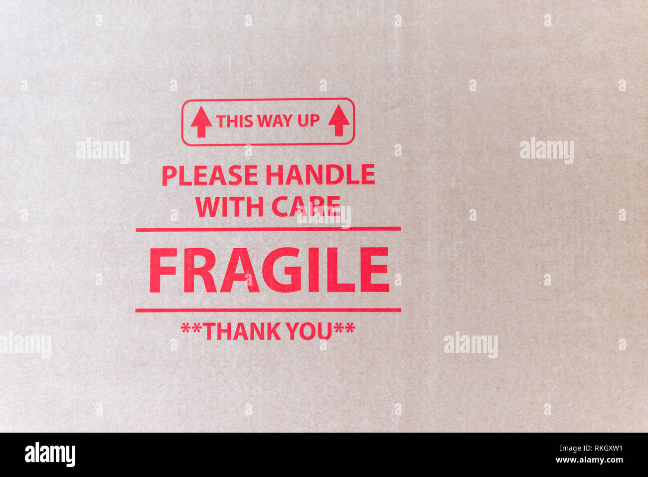 Box marked fragile hi-res stock photography and images - Alamy