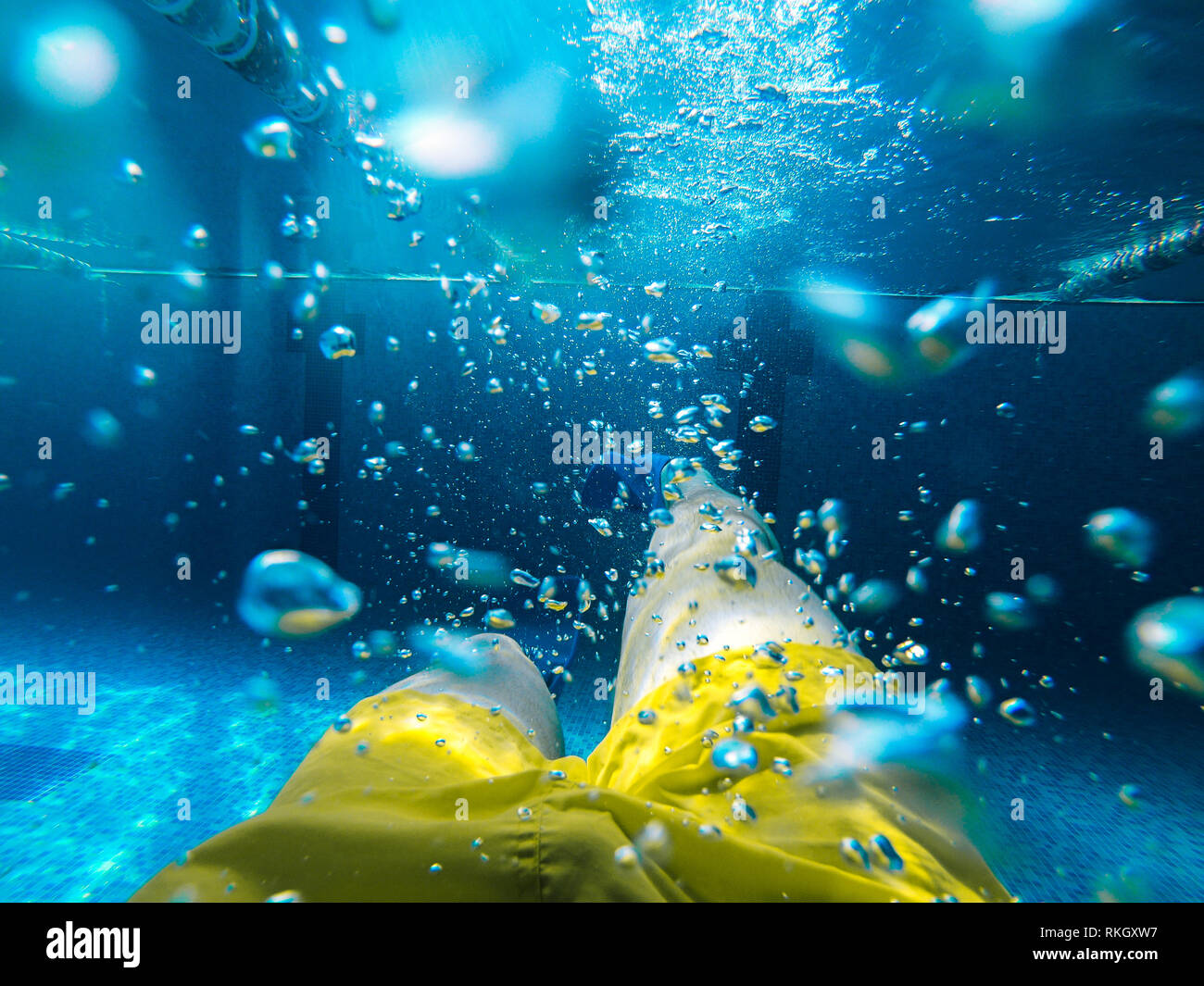 Underwater legs pool hi-res stock photography and images - Alamy