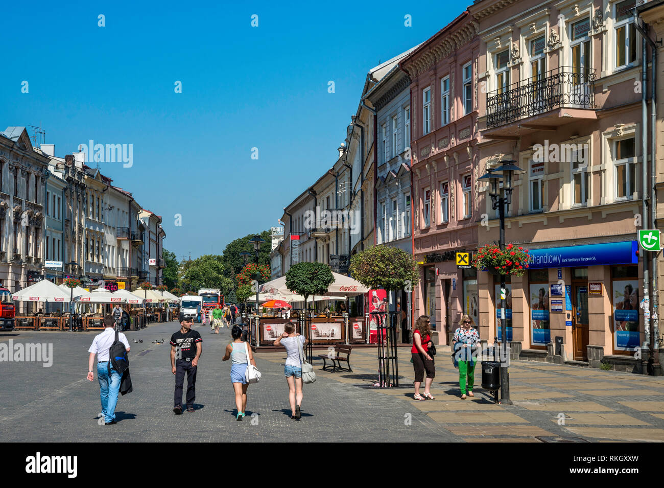 Poland street town sidewalk hi-res stock photography and images - Alamy