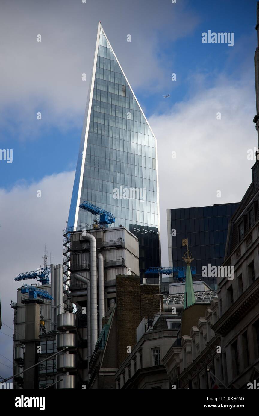 The scalpel sky scraper hi-res stock photography and images - Alamy