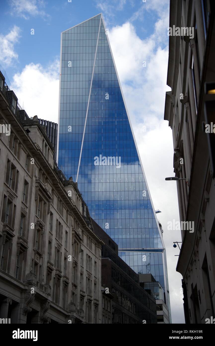 Scalpel, London's latest super sky scraper Stock Photo - Alamy