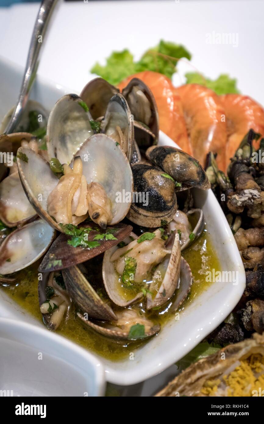 Traditional seafood hi-res stock photography and images - Alamy