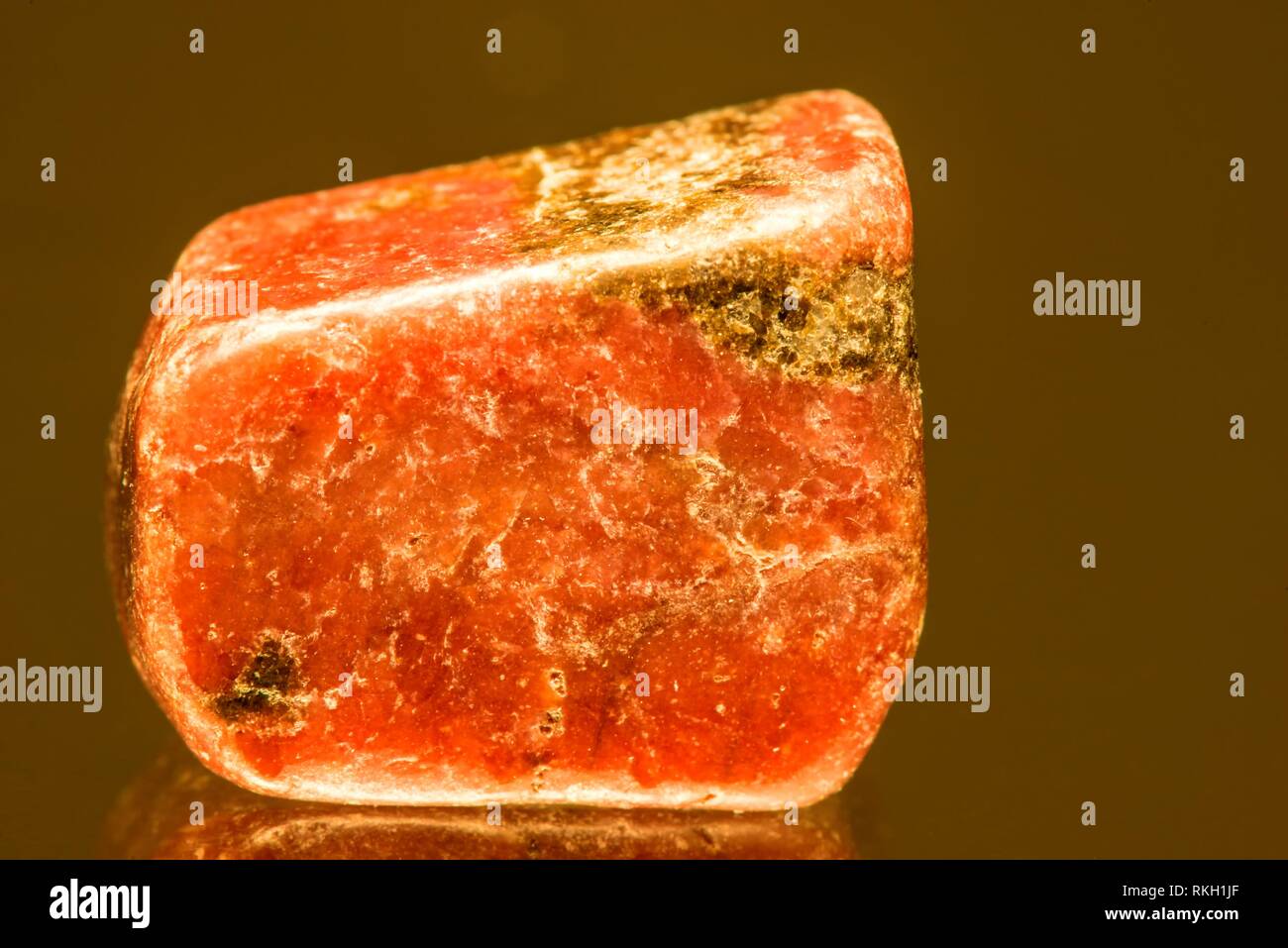 Rhodonite hi-res stock photography and images - Alamy