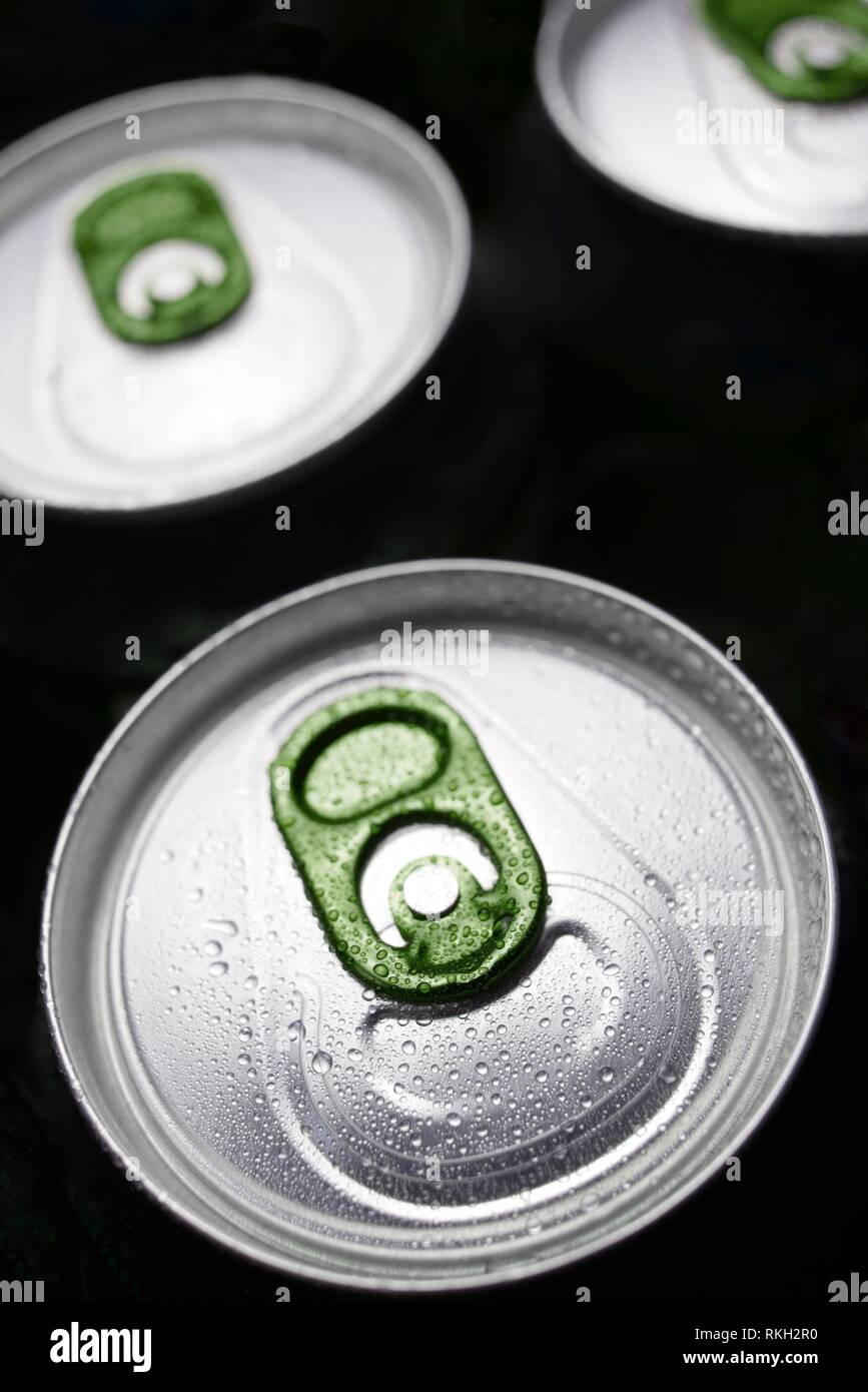 Ice cube food can hi-res stock photography and images - Alamy