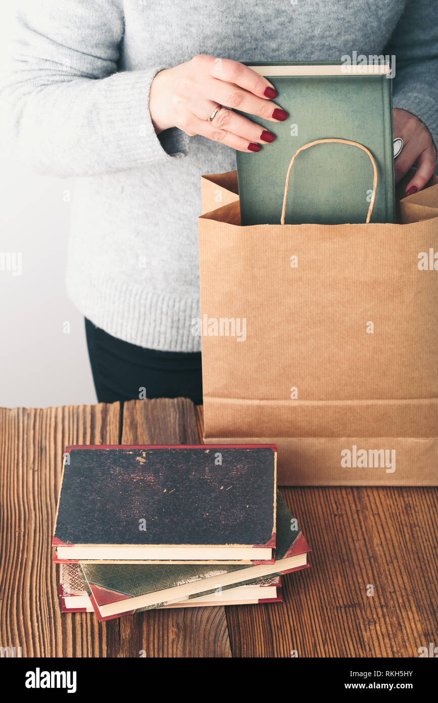 Old bookstore woman hi-res stock photography and images - Alamy