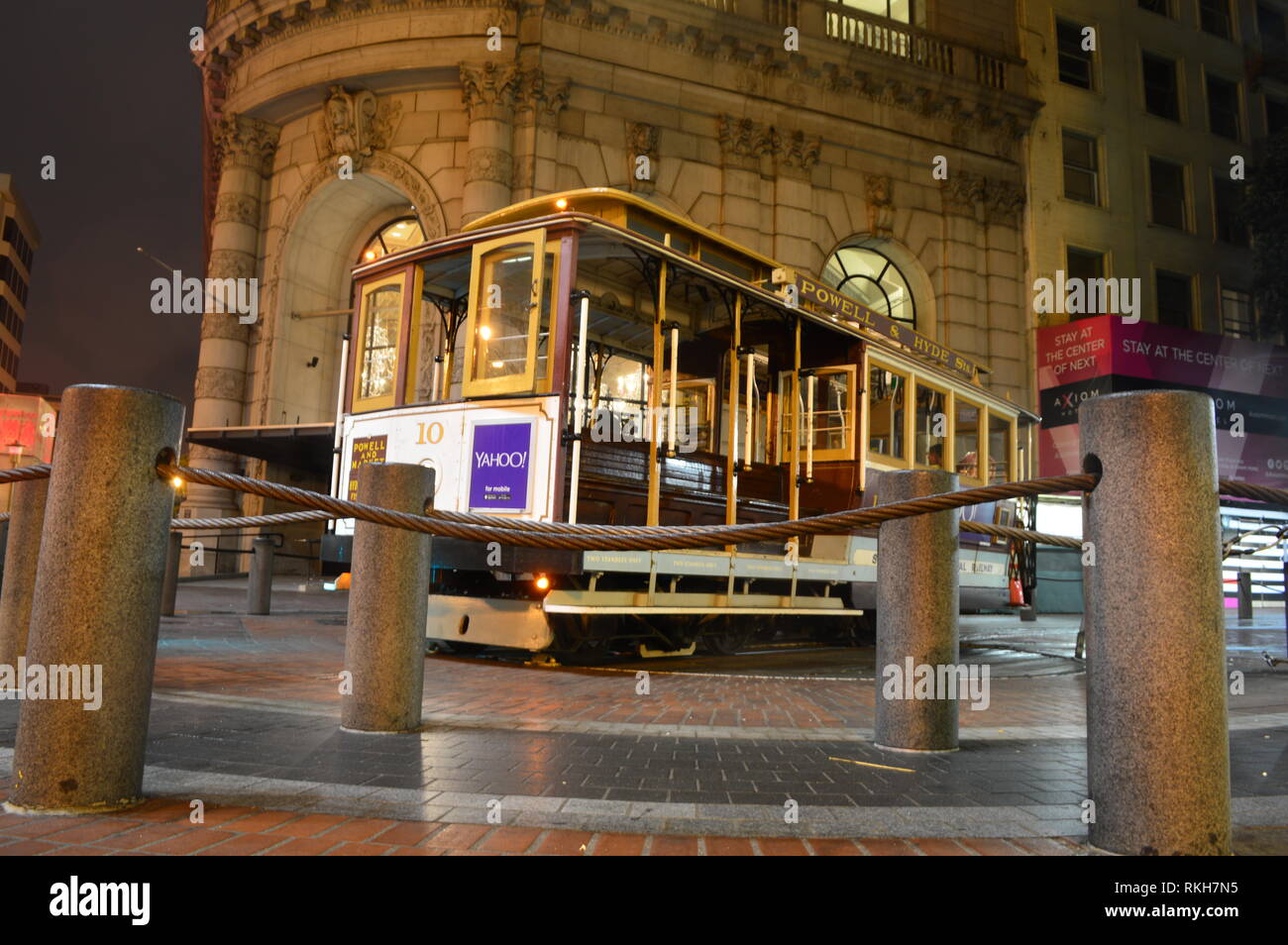 San francisco cable car light trails hi-res stock photography and ...