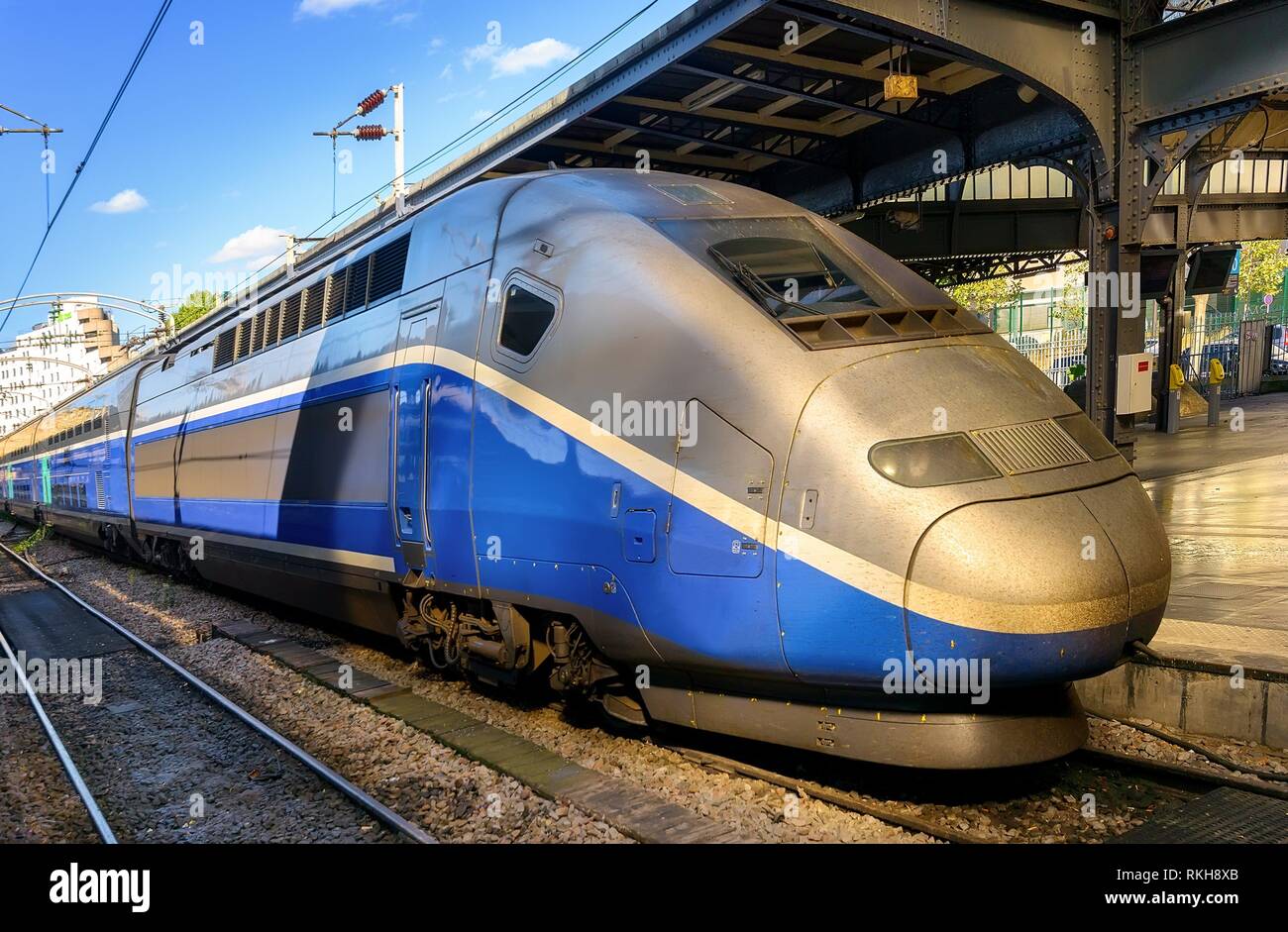 Modern train train station hi-res stock photography and images - Alamy