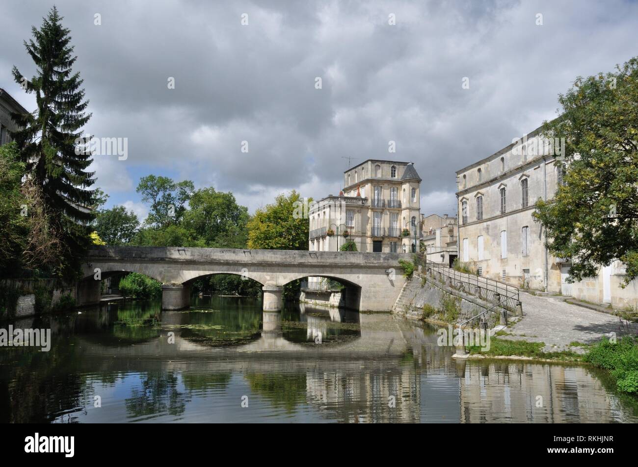 Jonzac france hi-res stock photography and images - Alamy