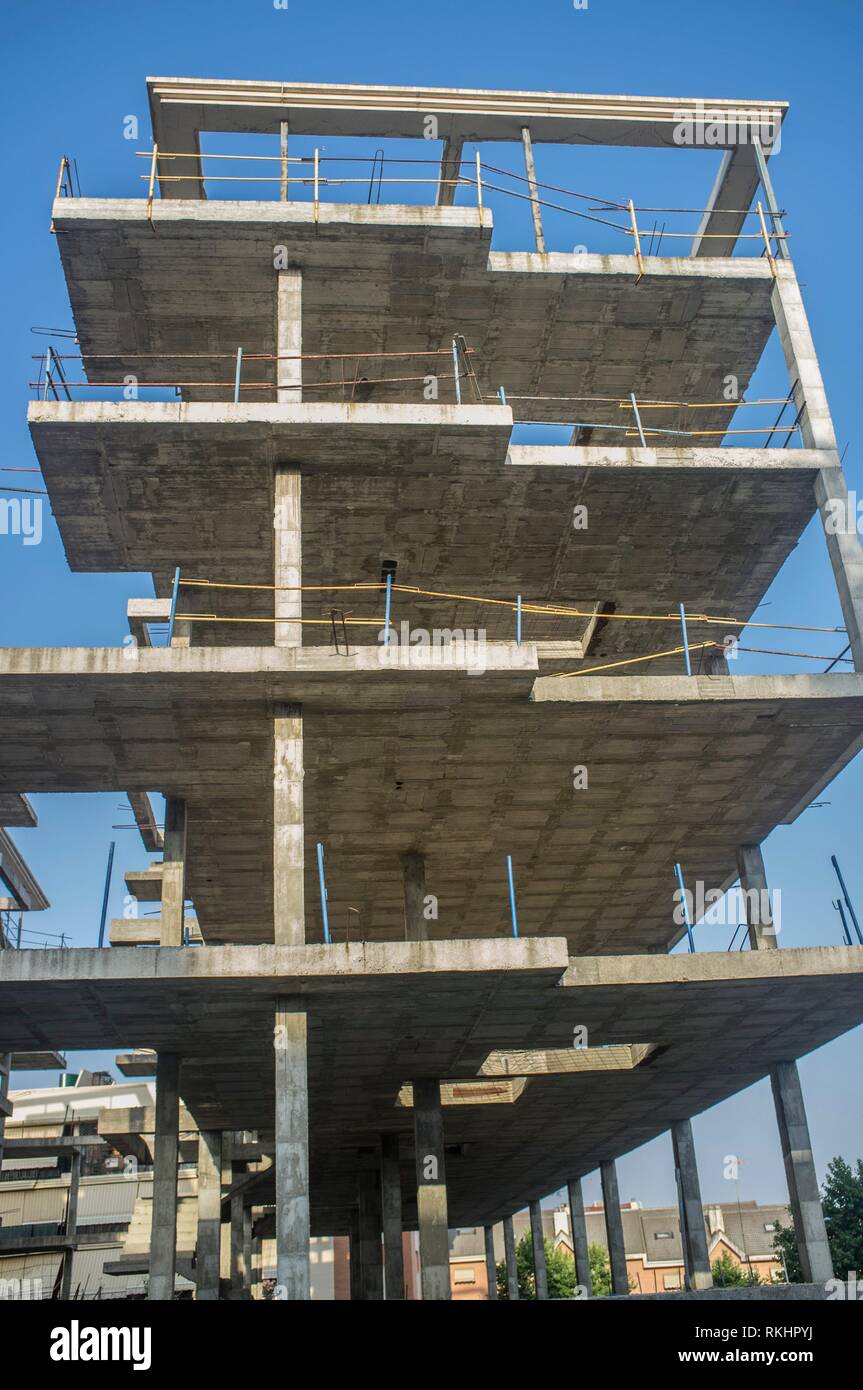 Construction apartment building hi-res stock photography and images - Alamy