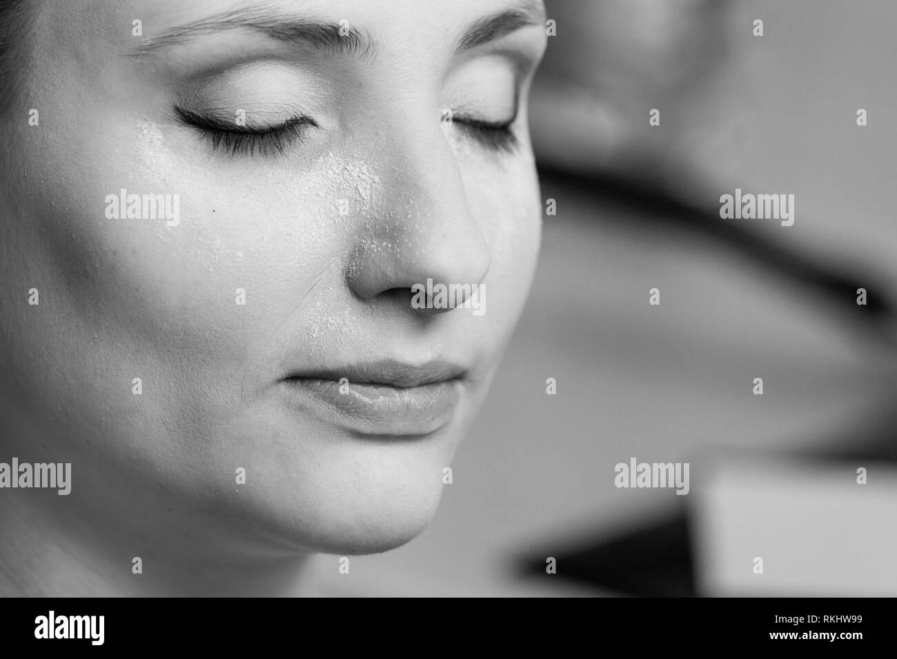 Baking eyes Black and White Stock Photos & Images - Alamy