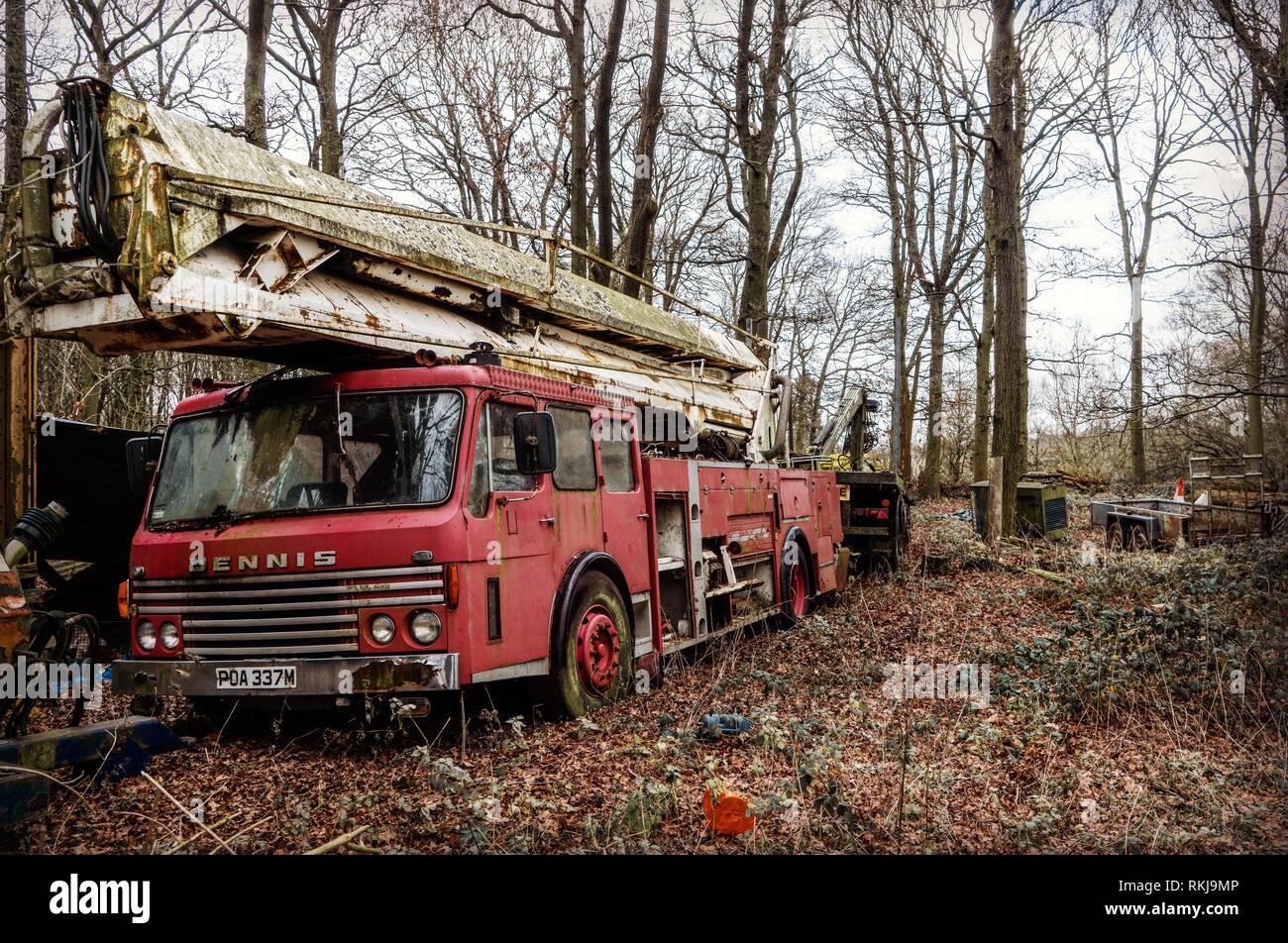Old fire truck abandoned hi-res stock photography and images - Alamy
