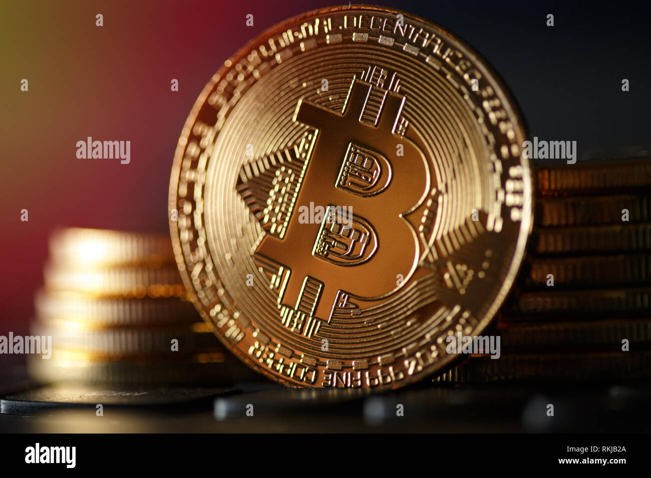 Letter b icon hi-res stock photography and images - Alamy