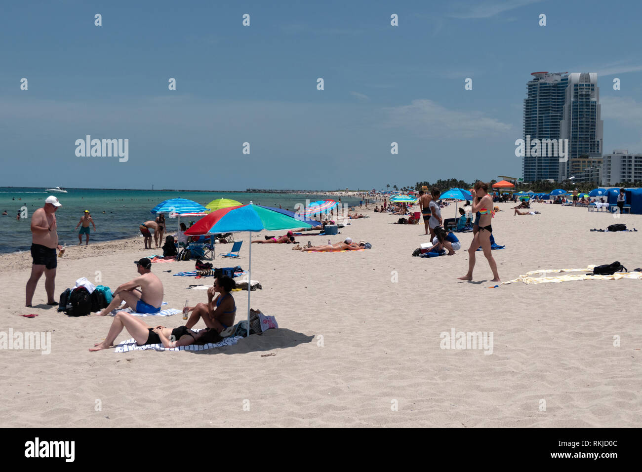 People relaxing on holidays in South Beach, Miami Beach, Florida, USA ...