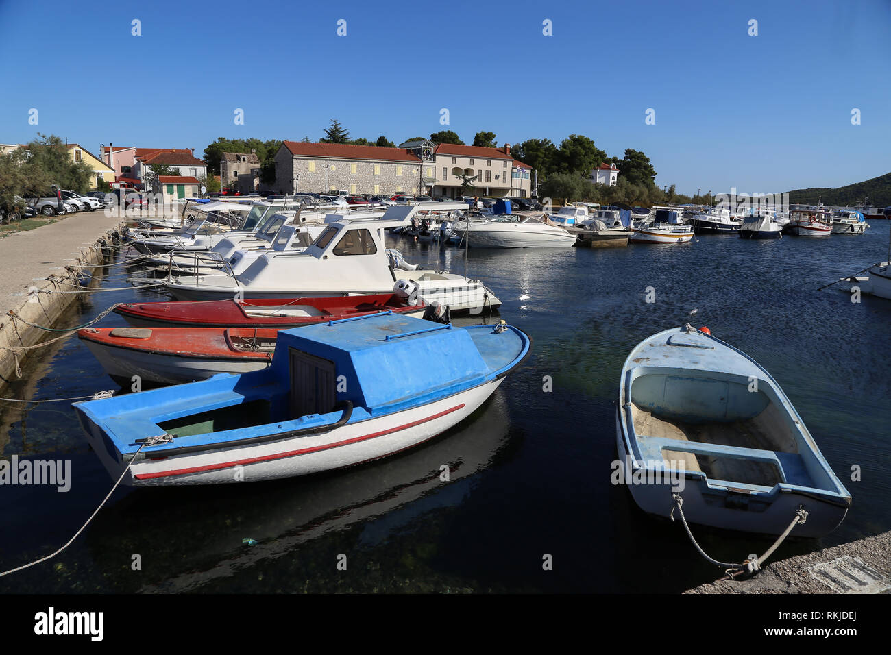 Boat station in the village of Zablace (Croatia Stock Photo - Alamy