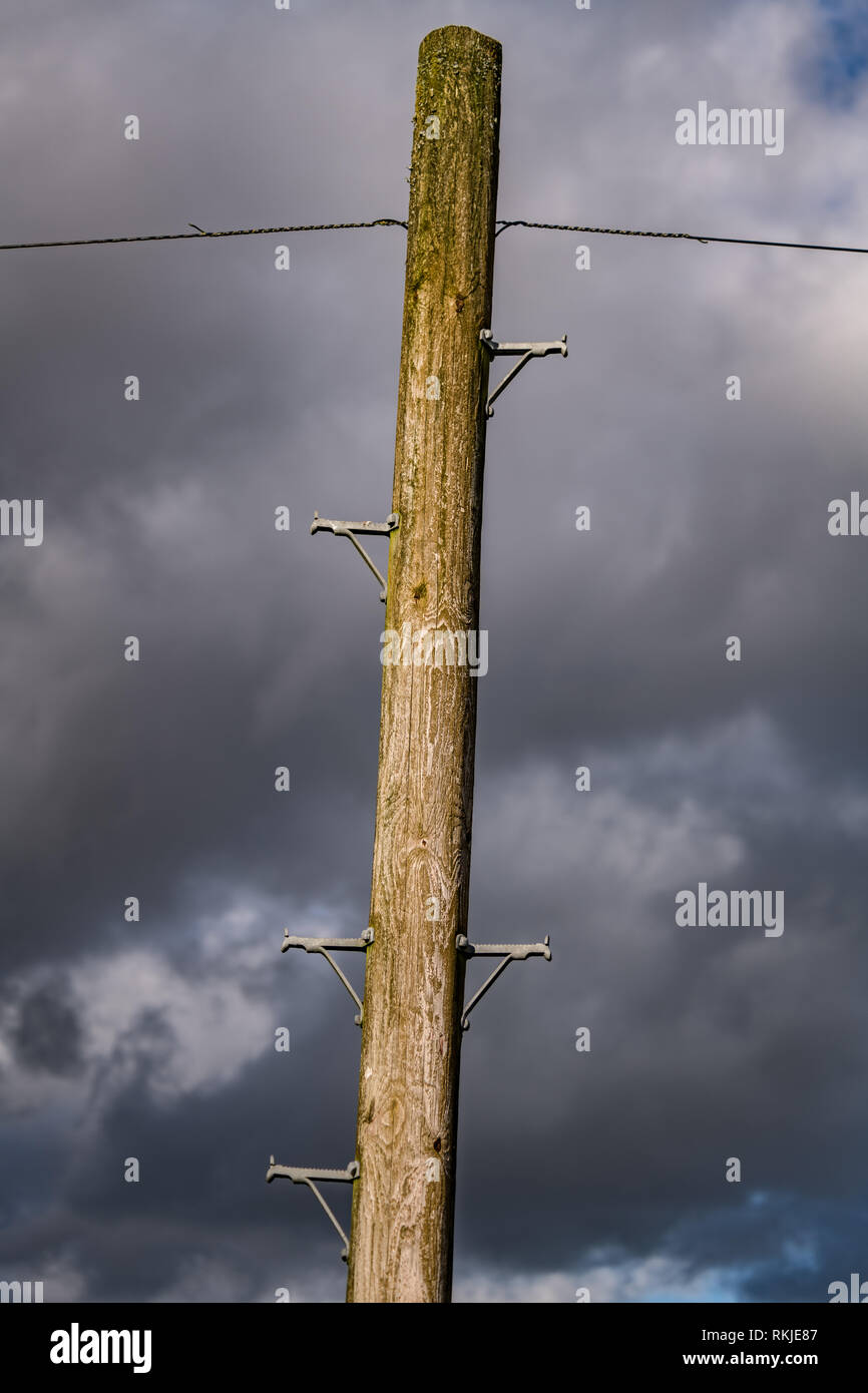 Wooden support for power cables hi-res stock photography and images - Alamy